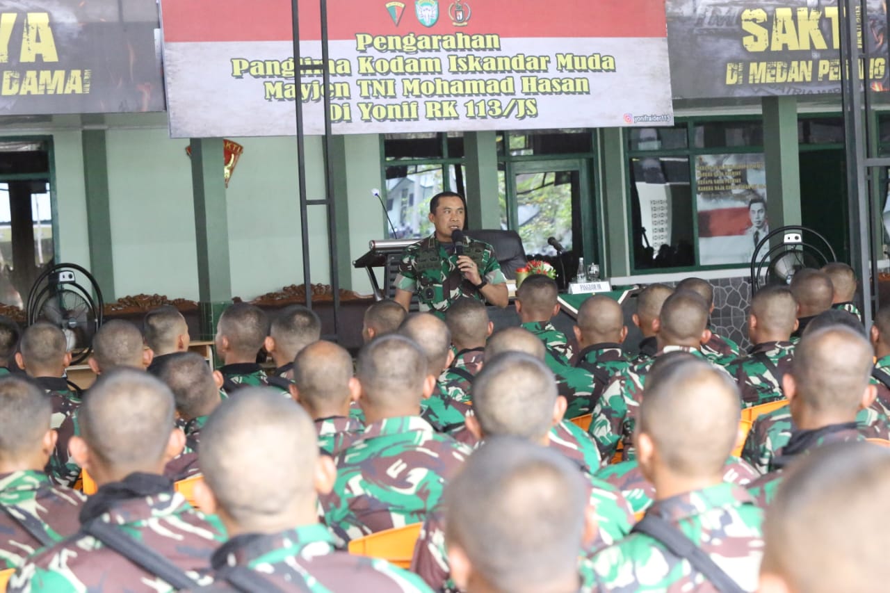 Sebelum Berangkat Penugasan, Pangdam IM Cek Kesiapan Prajurit Yonif RK 113/JS - Update Today News