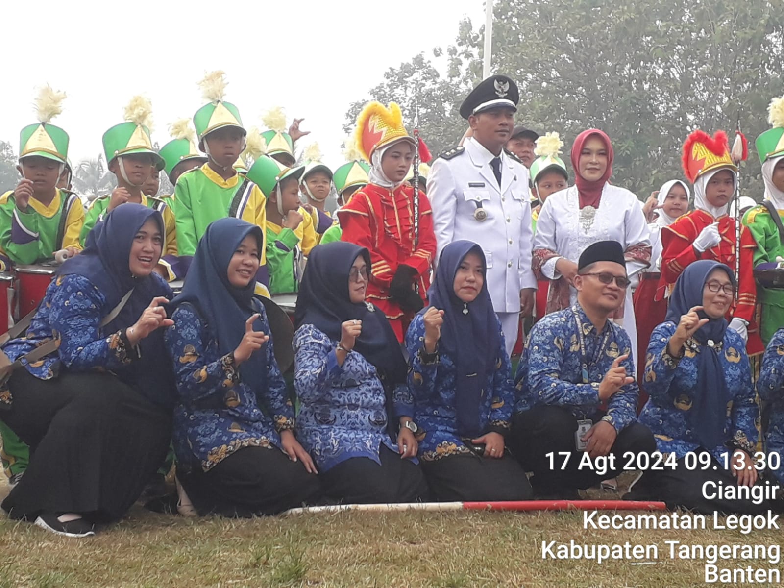 Pemdes Ciangir Gelar Upacara Bendera Memperingati HUT RI Yang ke -79 Tahun 2024 - Update Today News
